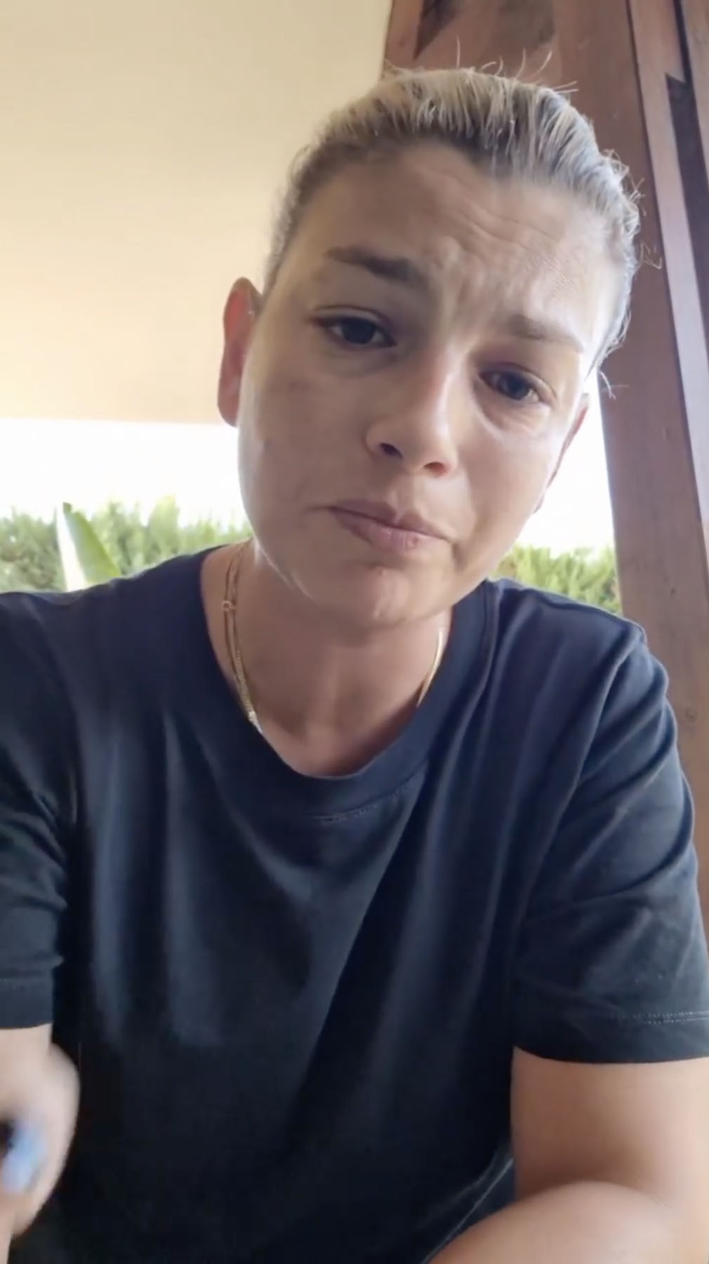 Emma Marrone rivela la causa della morte del padre in un commovente video social - Gossip.it ...