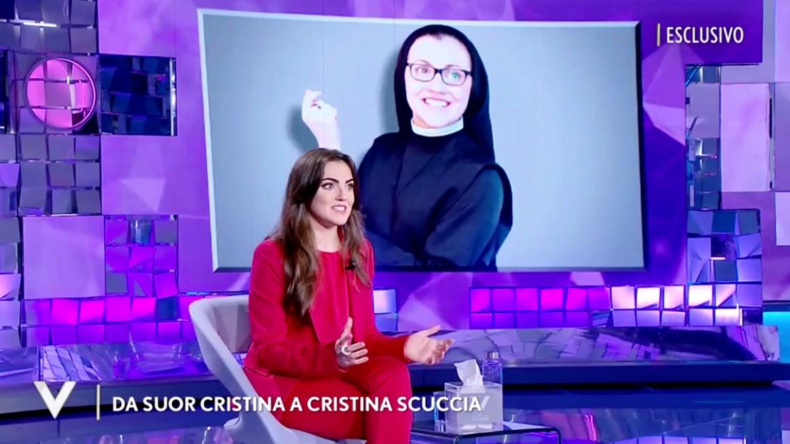 Suor Cristina ha tolto il velo, piercing al naso e nuovo look: ecco che lavoro fa oggi - Gossip ...