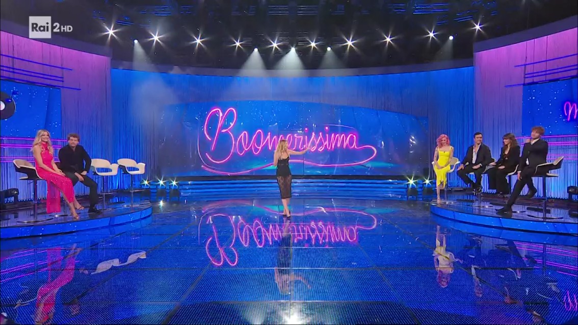 Alessia Marcuzzi a Boomerissima sceglie le trasparenze, Elena ...