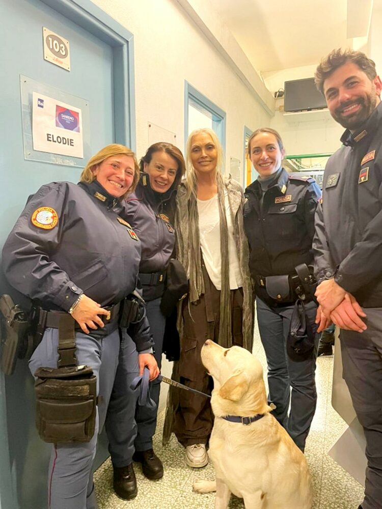 L'accusano di aver tirato un bicchiere d'acqua contro Madame a Sanremo ...