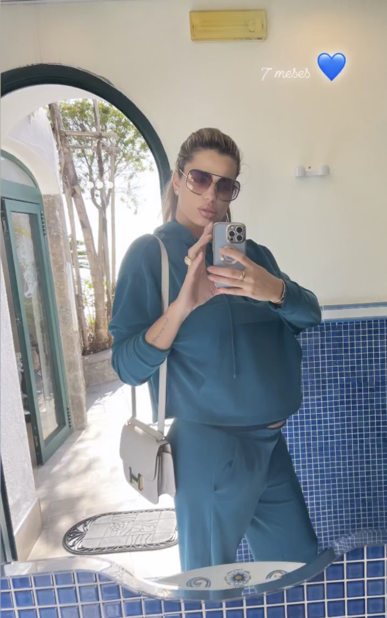 La showgirl Natalia Mesa Bush incinta del suo primo figlio a 38 anni ...