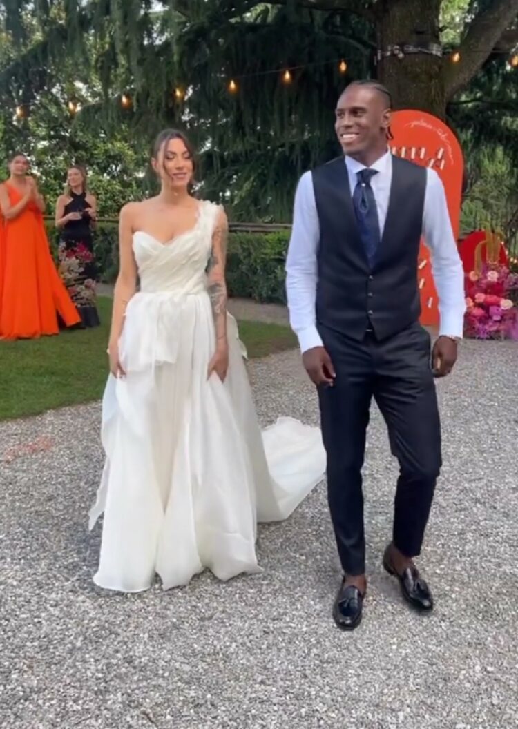 Le foto delle nozze a Brescia di Enock Barwuah, il fratello di Mario ...