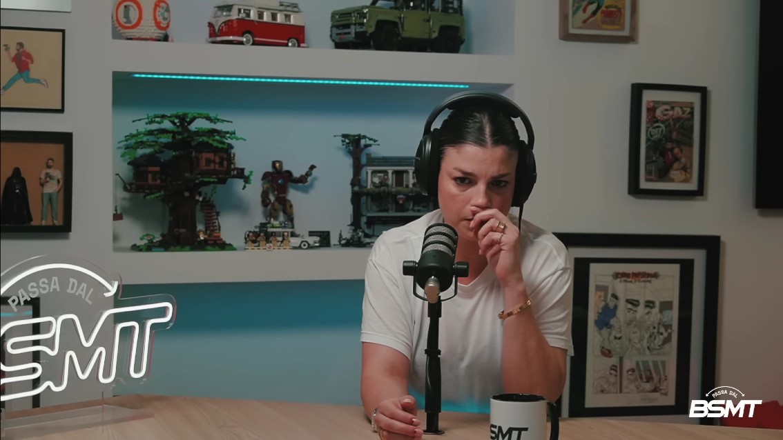 ''La morte di mio padre mi ha lasciata devastata, spaventata in mezzo al mondo'': la confessione ...