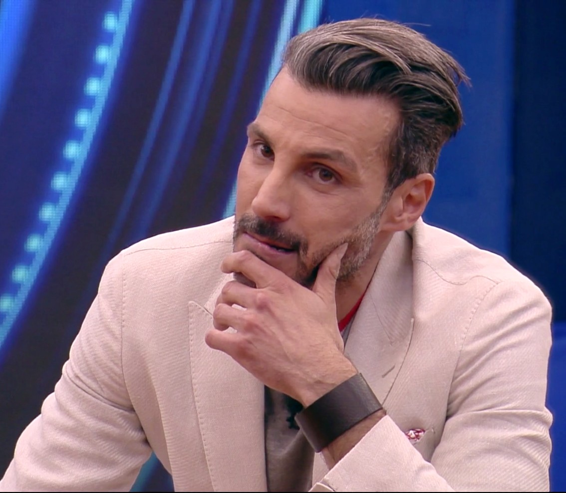 ''Non le farei fare nemmeno le previsioni del tempo'': Daniele ...