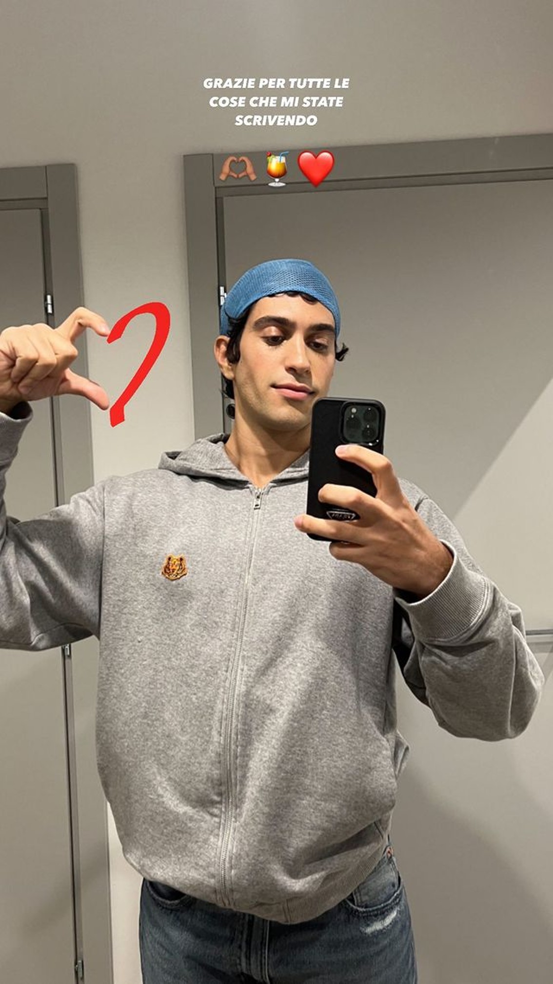 Mahmood cambia look e diventa irriconoscibile: guarda il cantante con i ...