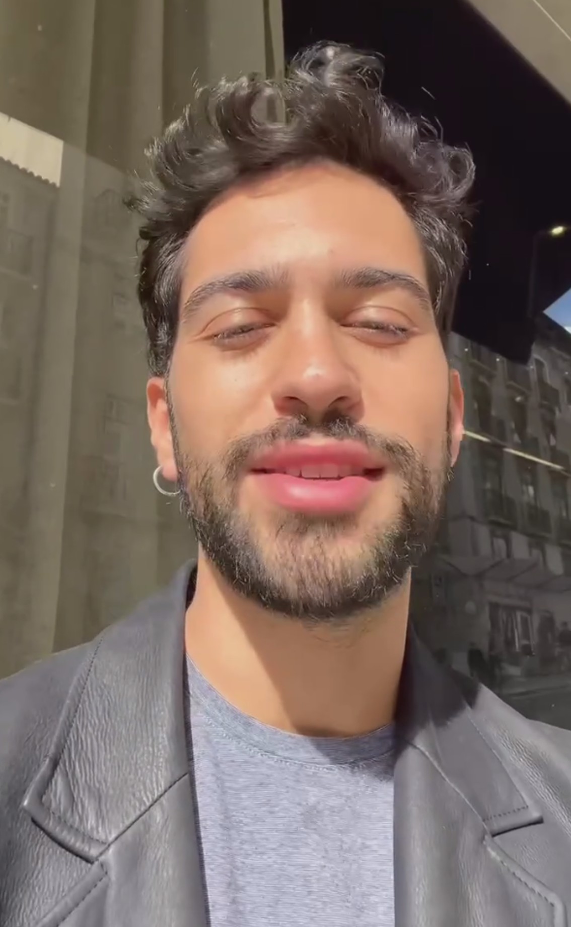 Mahmood cambia look e diventa irriconoscibile: guarda il cantante con i ...