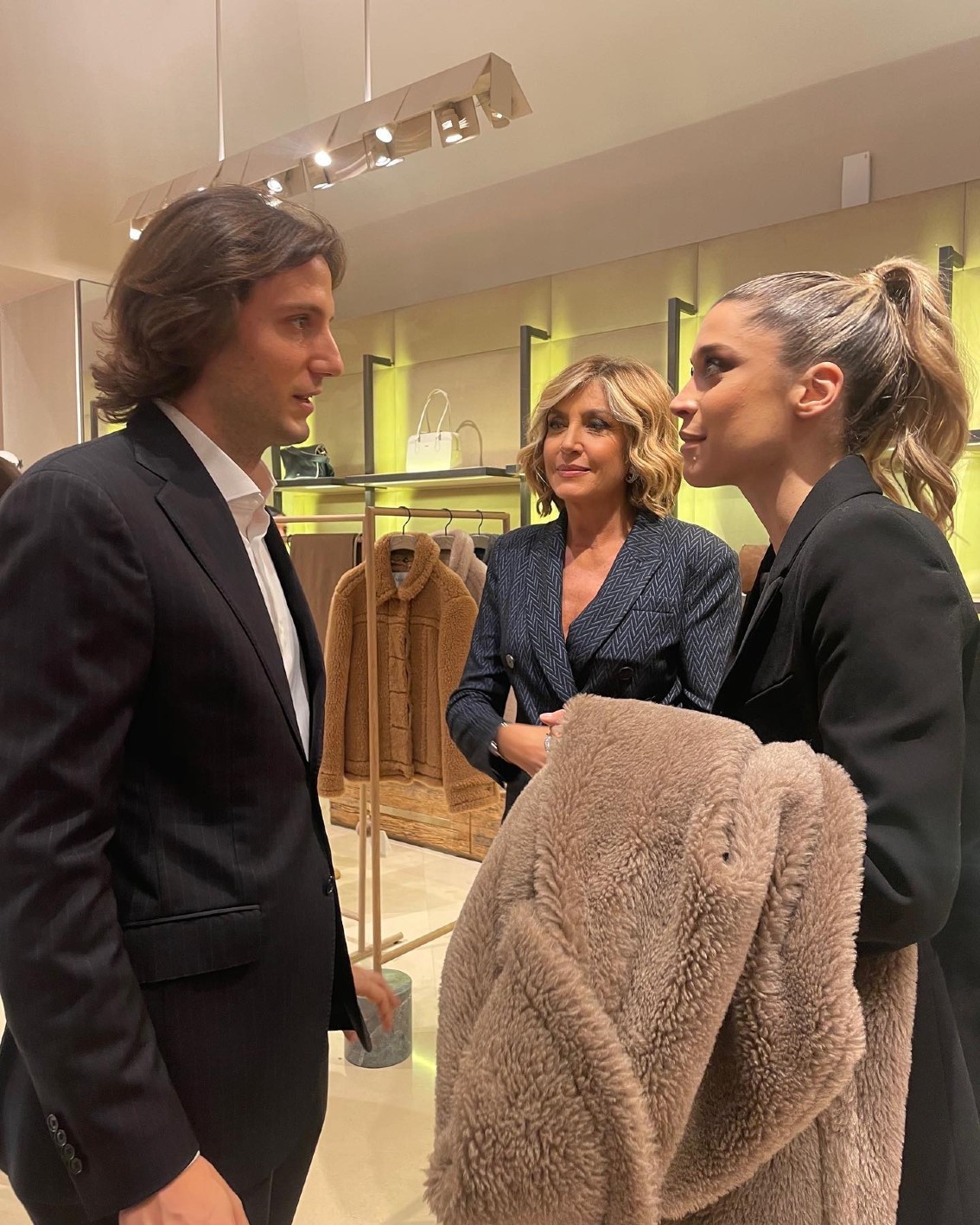 Myrta Merlino complice nella notte romana con l'amica ex velina ...