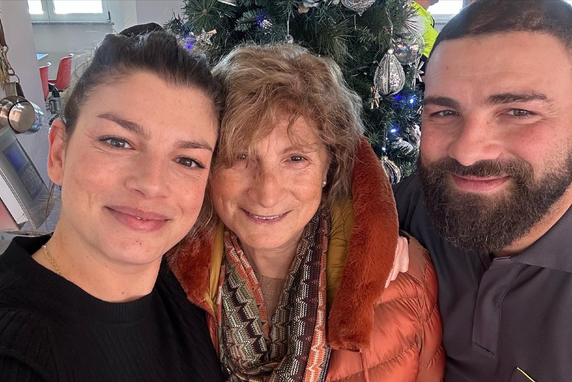 ''A Natale siete delle persone ancora più brutte, orrende'': Emma fuori ...