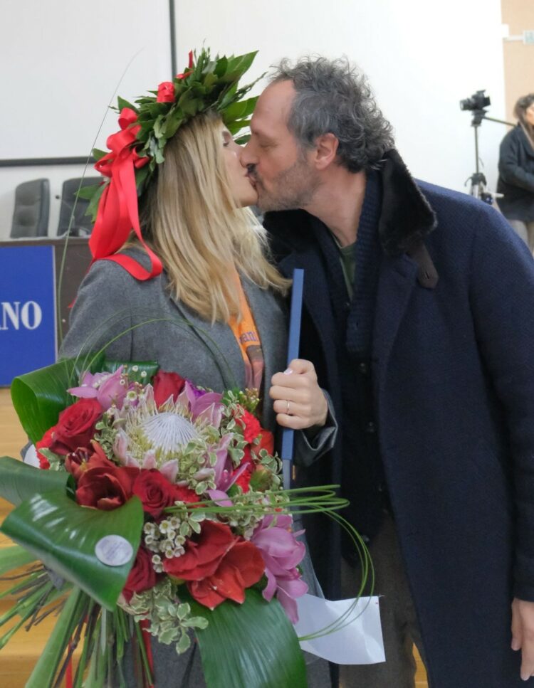 L'ex Miss Italia Eleonora Pedron si è laureata: le foto della cerimonia ...