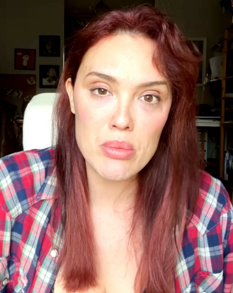 Ritrovata la sorella minorenne di Micol Ronchi, ex valletta di Piero Chiambretti, che era ...