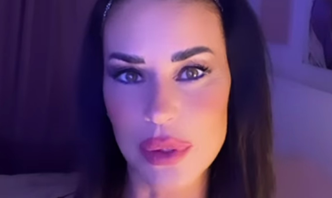 'Sono una donna con valori': Antonella Mosetti si difende dalle accuse per Onlyfans - Gossip.it ...