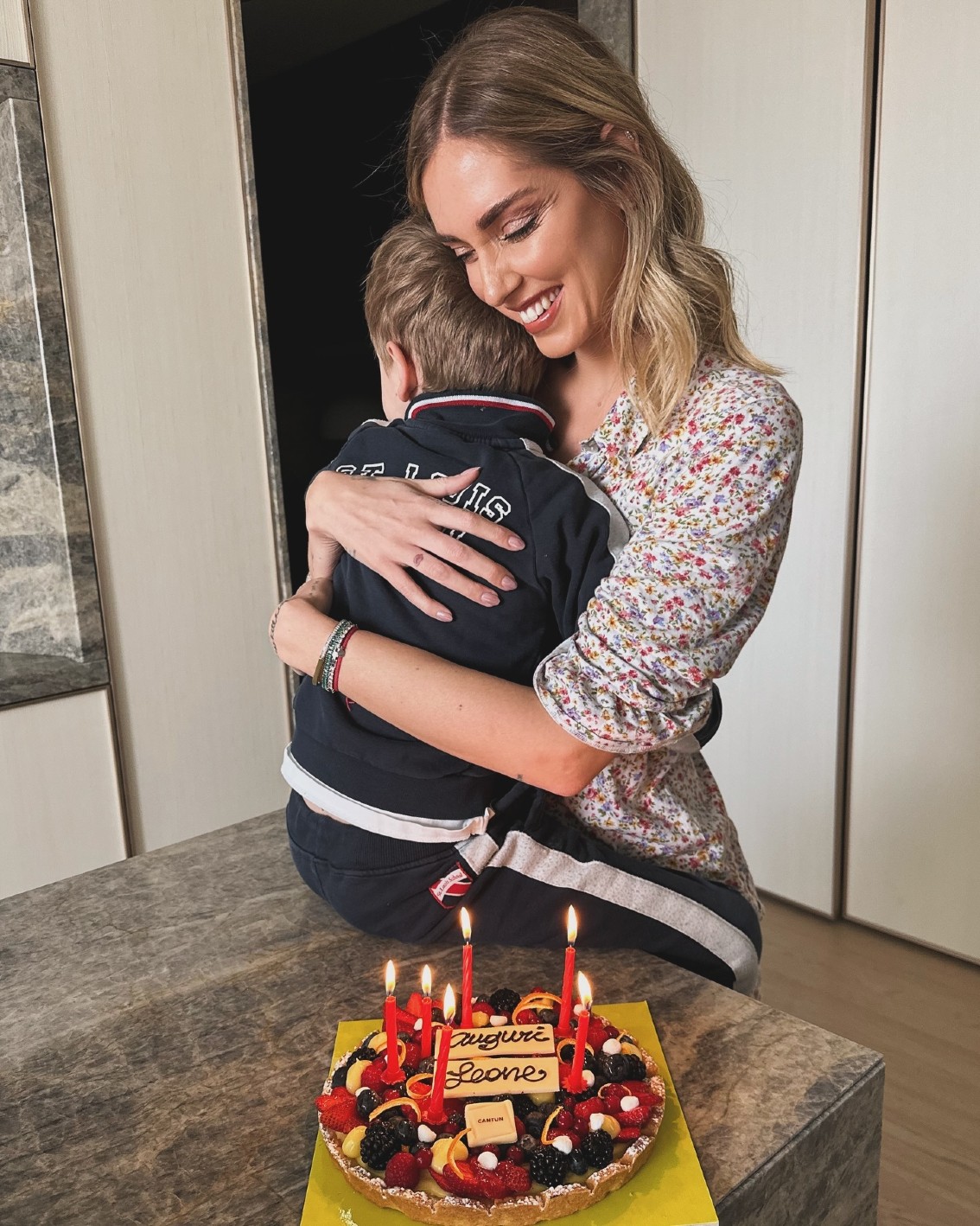 Chiara Ferragni e Fedez smettono di mostrare il viso dei figli sul ...