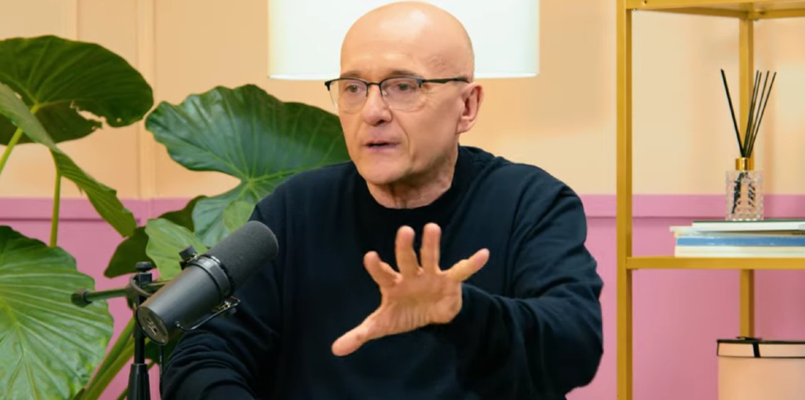 ''Dico solo che lei aveva sempre la cistite'': Alfonso Signorini parla ...