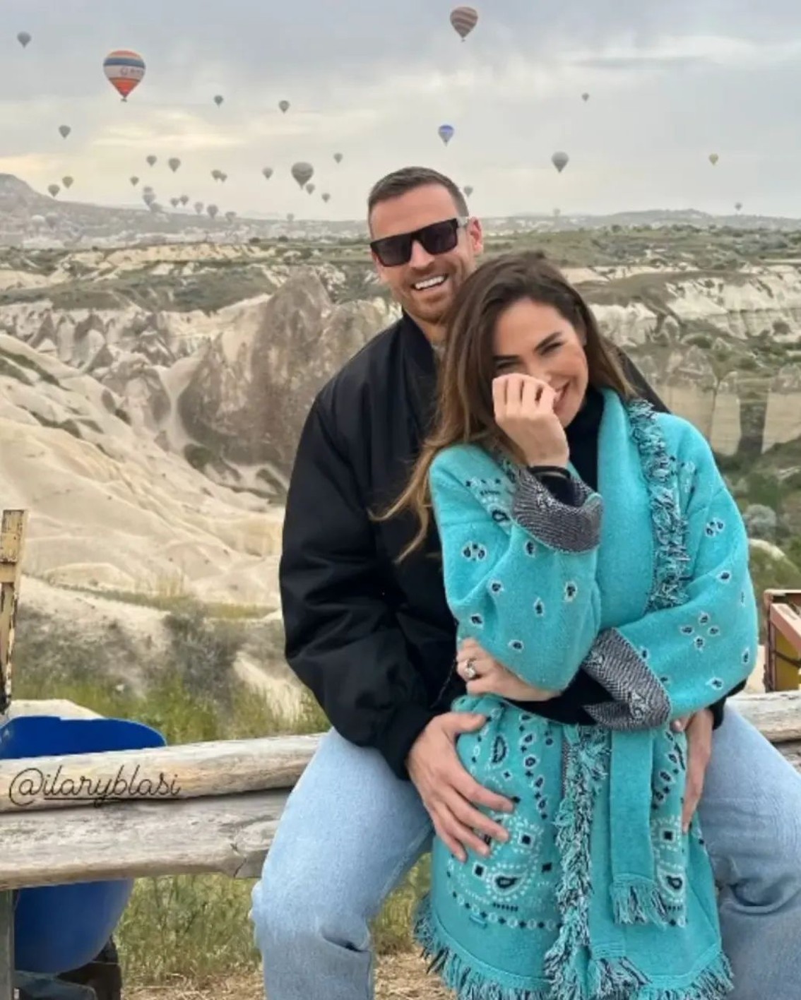 Ilary Blasi festeggia 43 anni all’estero con i tre figli e il fidanzato ... Ilary Blasi festeggia 43 anni all’estero con i tre figli e il fidanzato ...