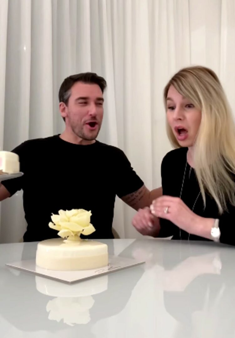 Ecco il momento esatto in cui il bellissimo chef tv Damiano Carrara e la moglie hanno scoperto ...