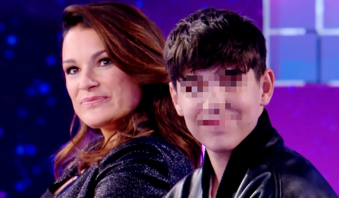 Alena Seredova per la prima volta in tv col figlio David Lee ...