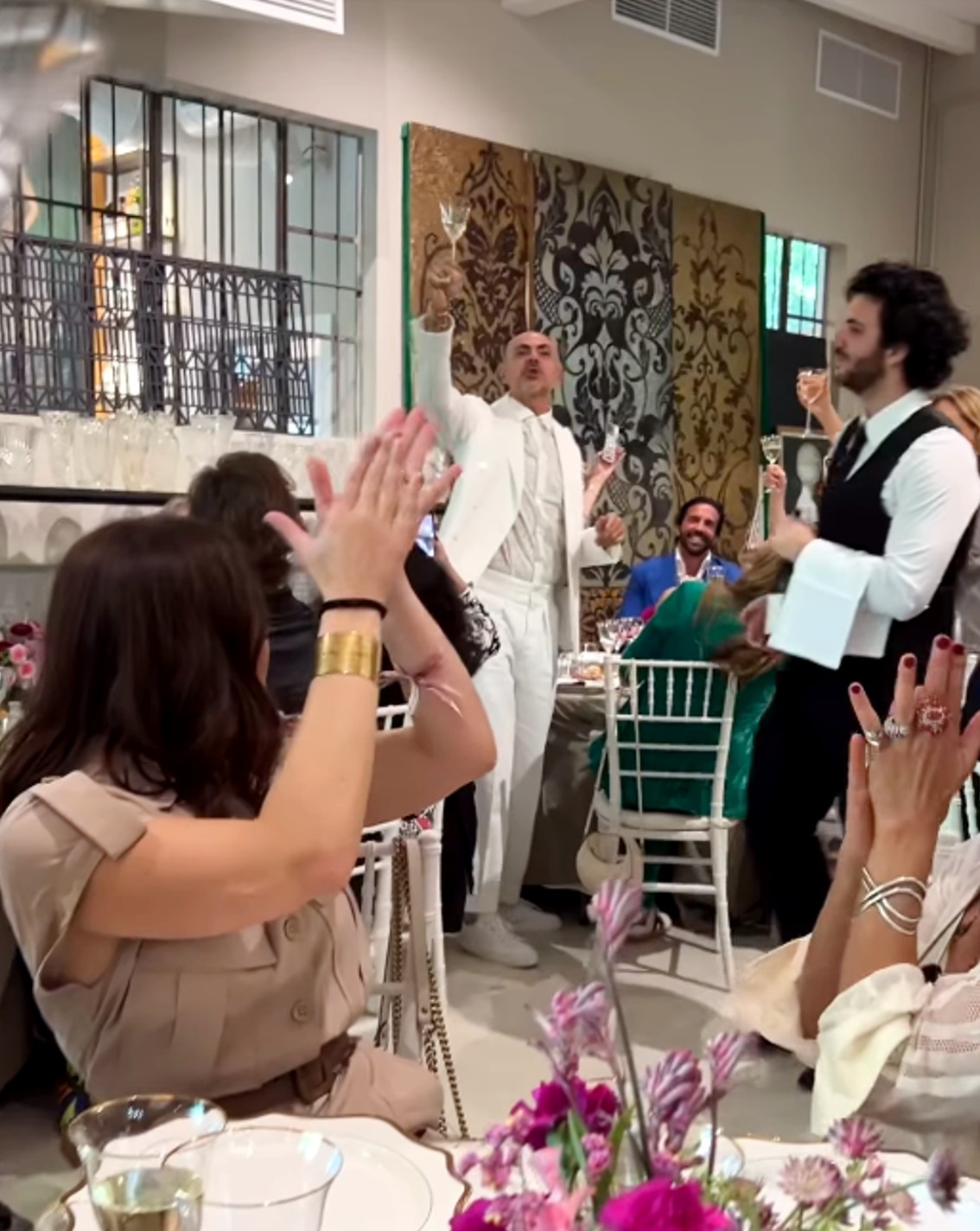Le foto del party per i 53 anni di Enzo Miccio al Garden House di ...