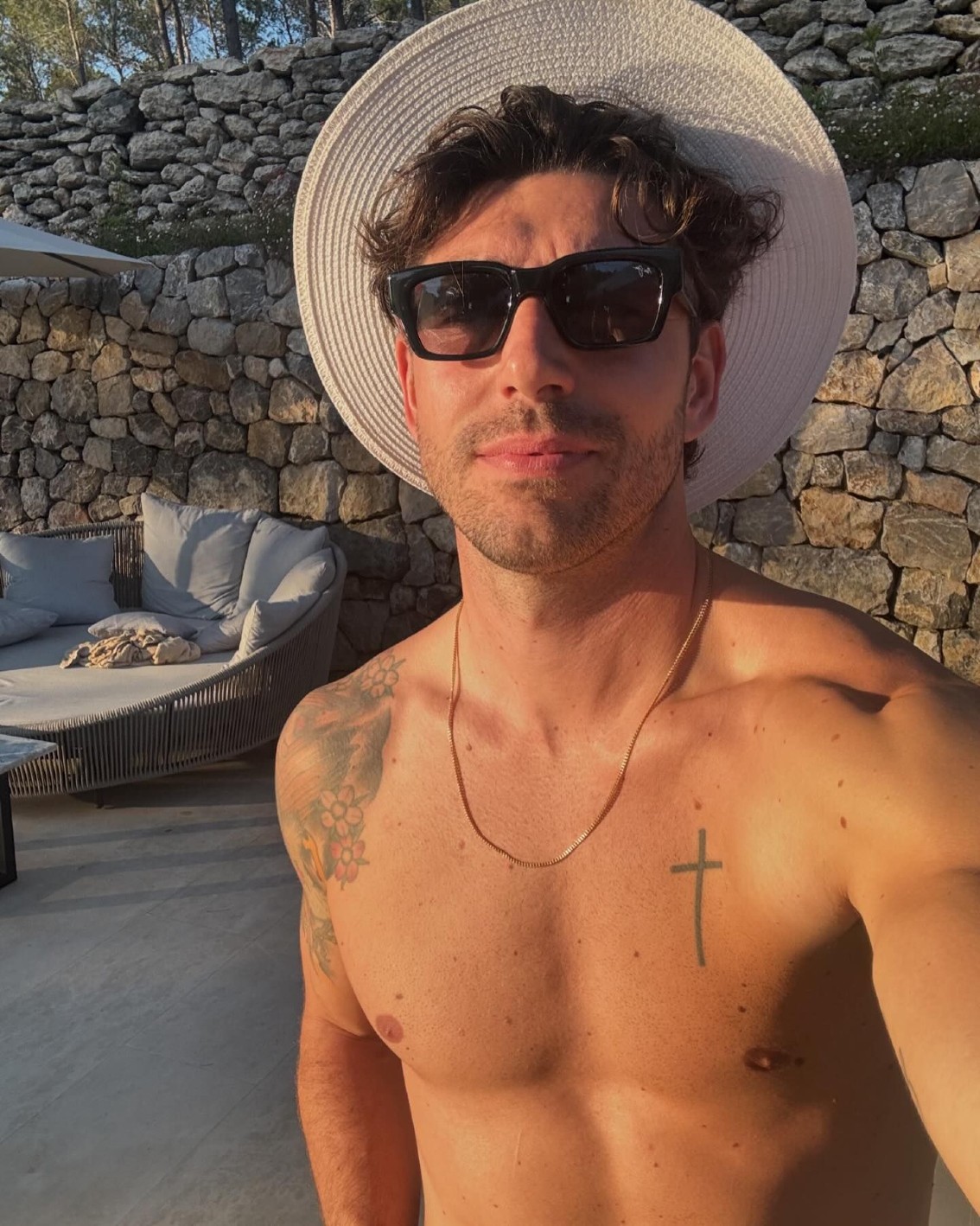 Ignazio Moser si scatena con gli amici all'addio al celibato senza ...