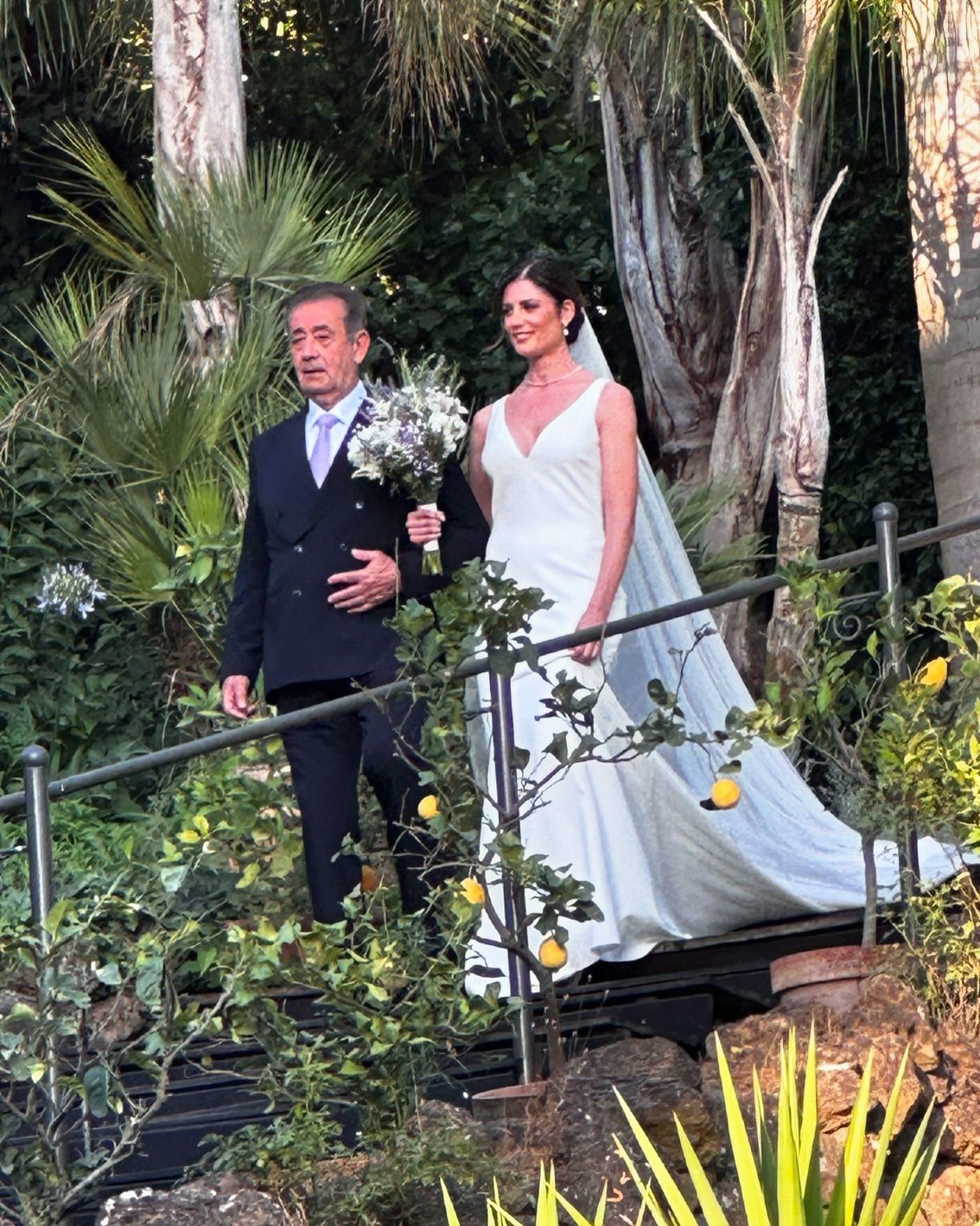 Le foto delle nozze dell'ex Miss Italia Daniela Ferolla con il manager ...