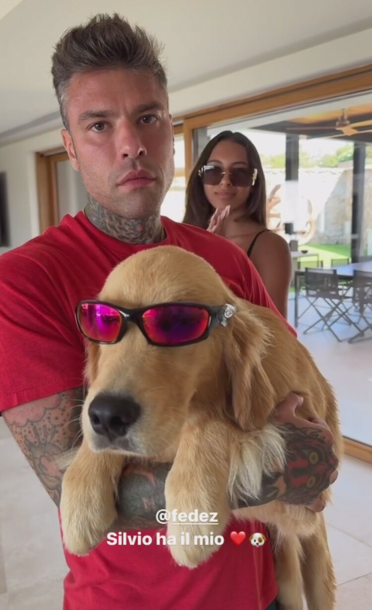 Fedez in vacanza con la creator 'hot' Giulia Ottorini: le immagini ...