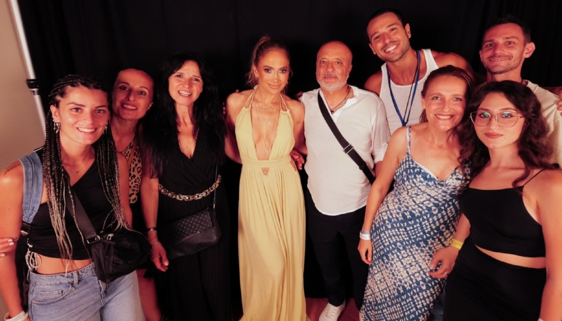 L'ex ballerino di 'Amici' Giuseppe Giofré, che oggi lavora con Jennifer ...