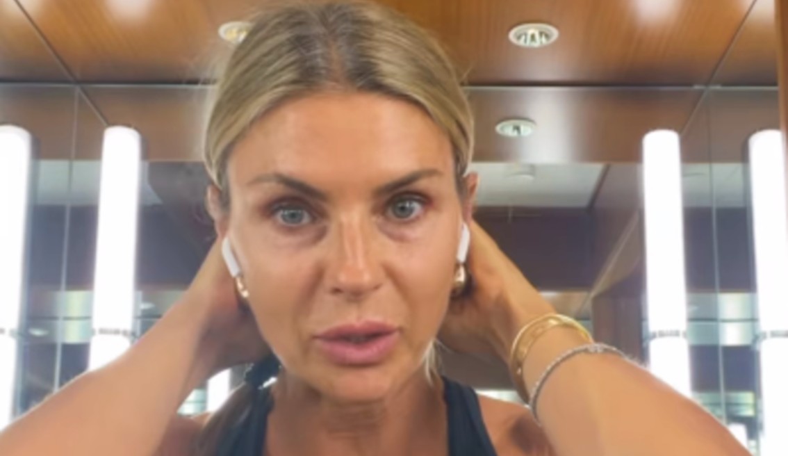 Martina Colombari sconvolta dall'incontro con un cafone in palestra ...